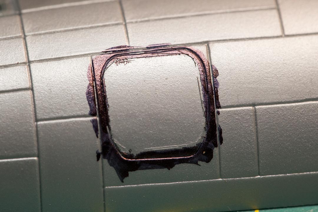 B-17 Front Hatch Outline - Wings Tracks Guns