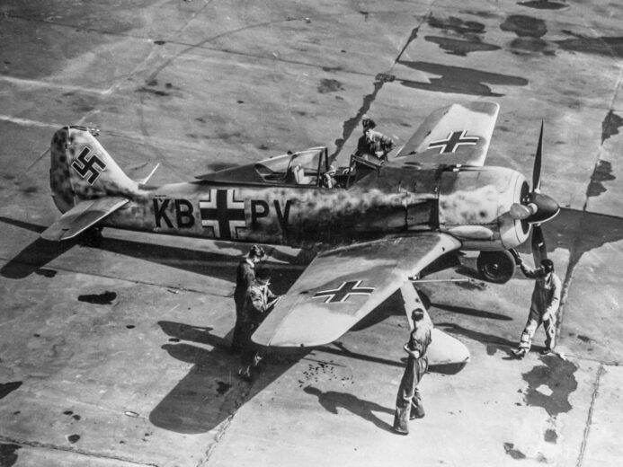 Focke-Wulf Fw 190 Würger Gallery | Wings Tracks Guns